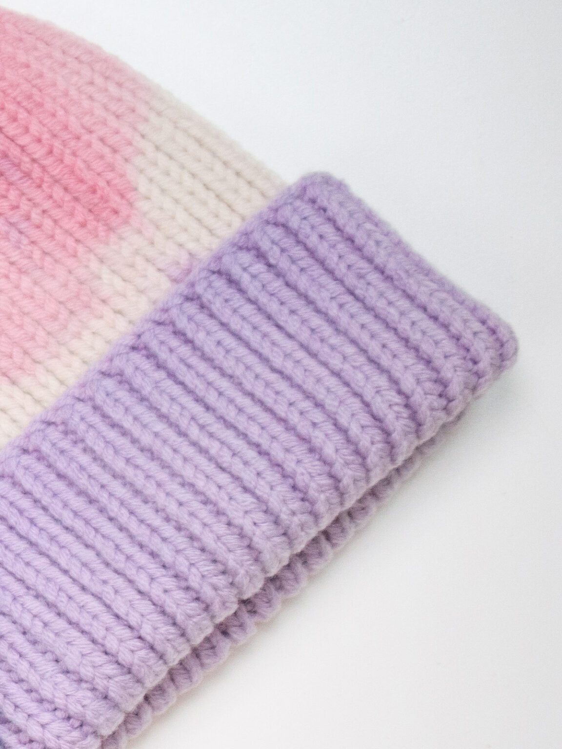 Beanie Fluff Radiant Night – Cumulus Wool